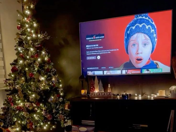 Τι θα δούμε στην TV την Παραμονή Χριστουγέννων