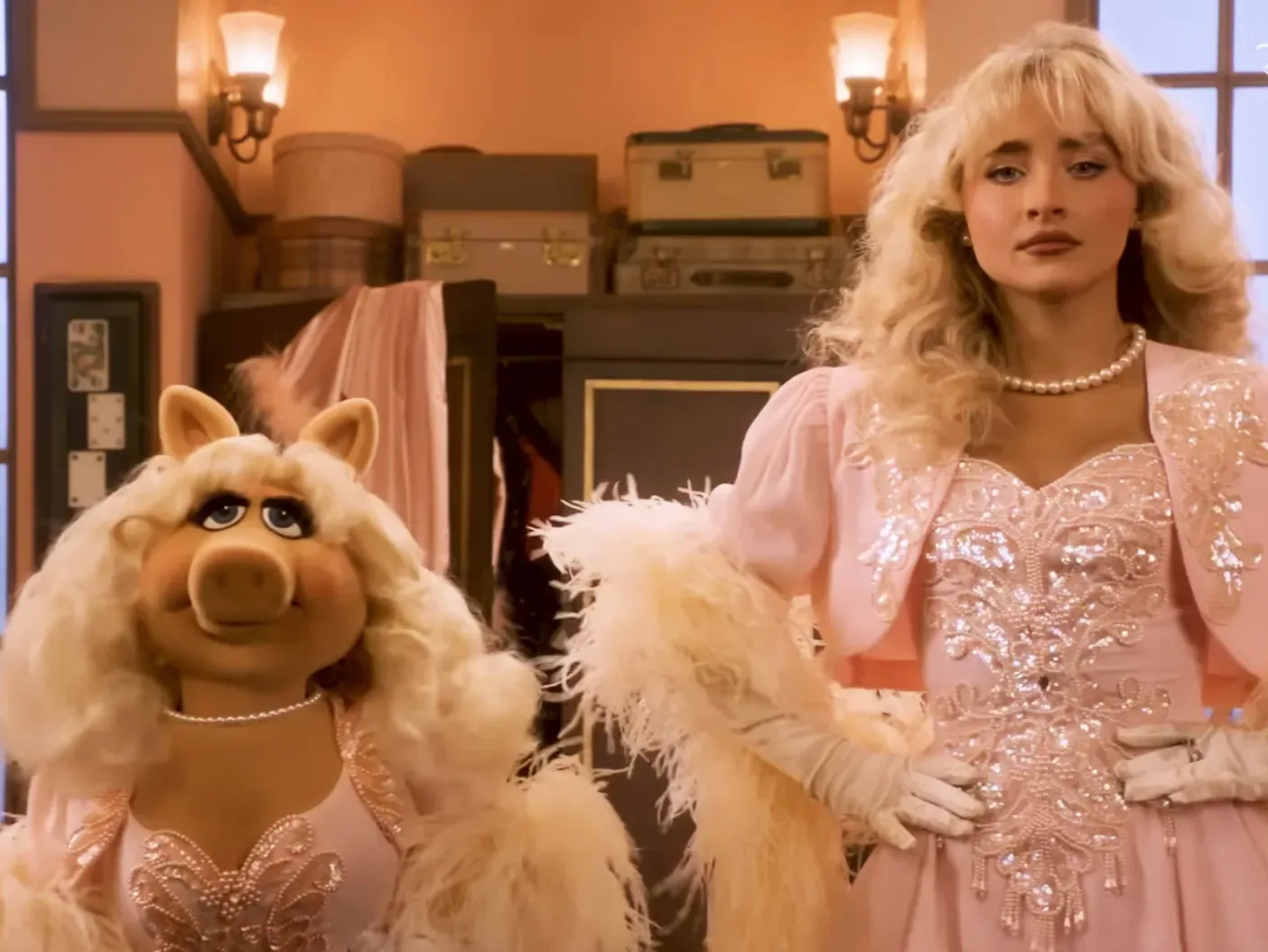 Το Muppet Show επιστρέφει με τη Sabrina Carpenter - Δες το trailer